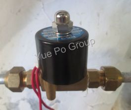SOLENOID VALVE 1/2" 220V